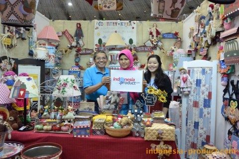 Country Kyra The Country Craft Studio with Variety Handmade Products from Tangerang Banten Directory of wholesale manufacturers distributors importer and exporter in Indonesia